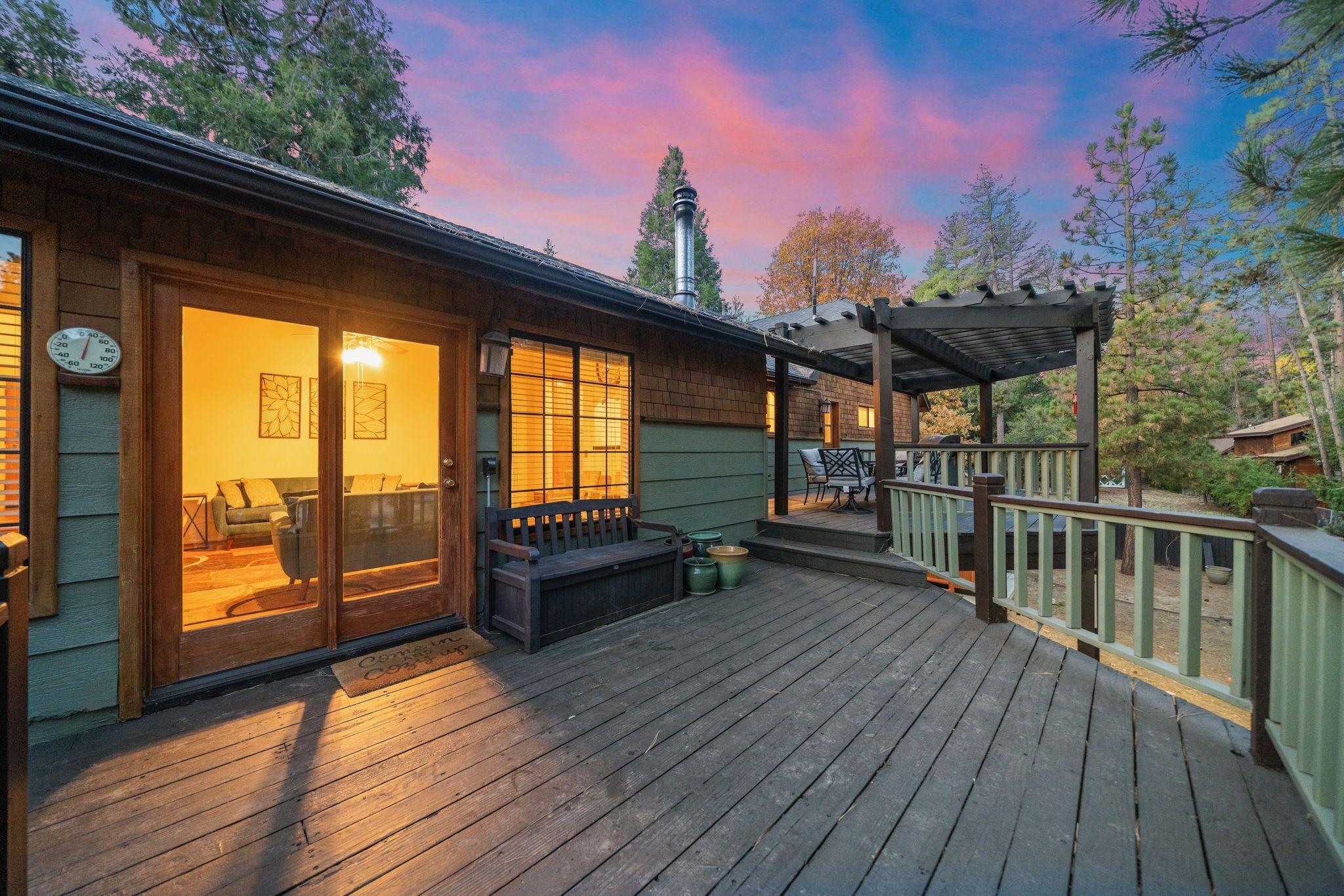 Stay Awhile Lodge Pet Policy