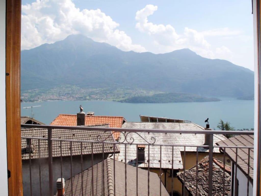 Rustico Maria (DMA392) Pet Policy