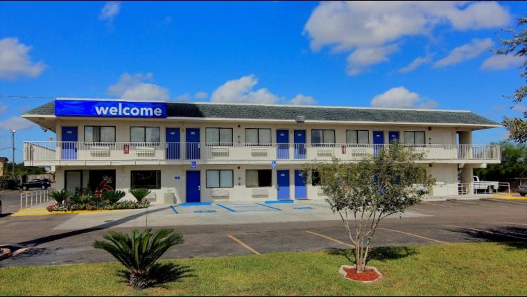 Motel 6 Kingsville Pet Policy