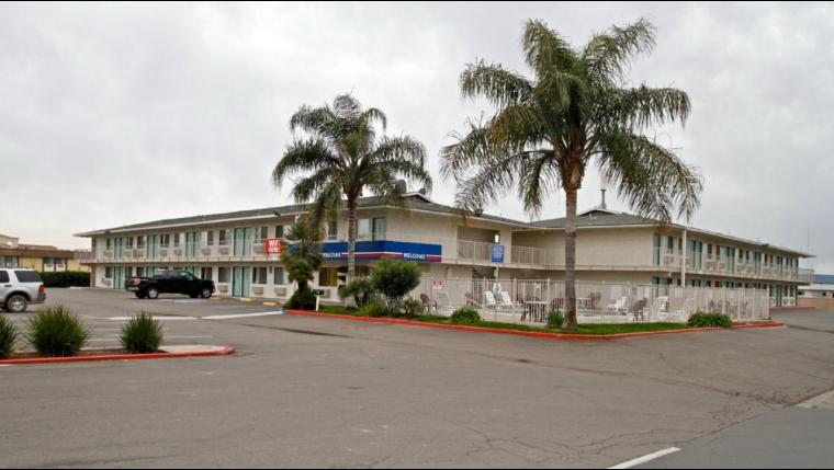 Motel 6 Venice Pet Policy