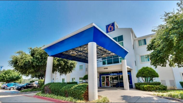 Motel 6 Lewisville Pet Policy