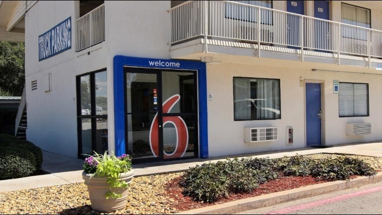 Motel 6 Abilene Pet Policy