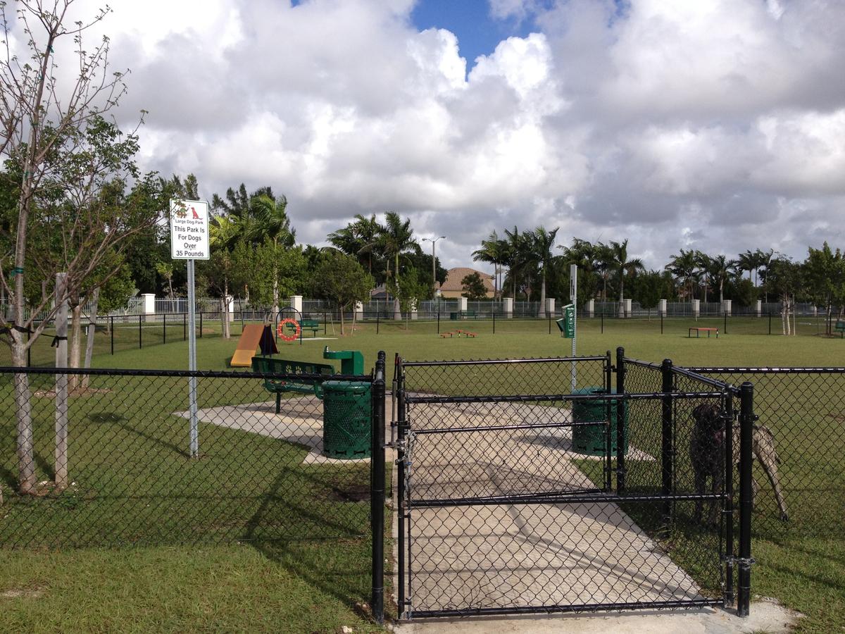 Mayor Roscoe Warren Municipal Park Dog Park