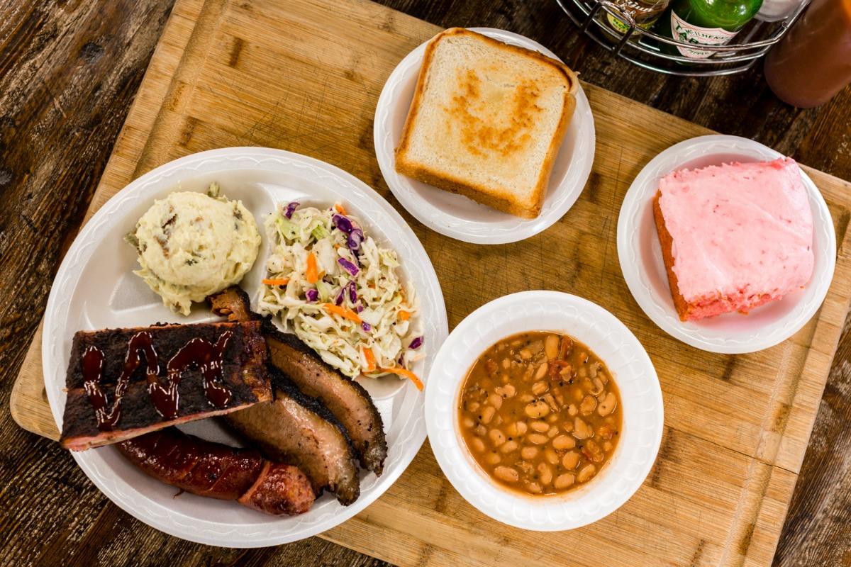 Spicy Mike's Bar-B-Q Haven Pet Policy