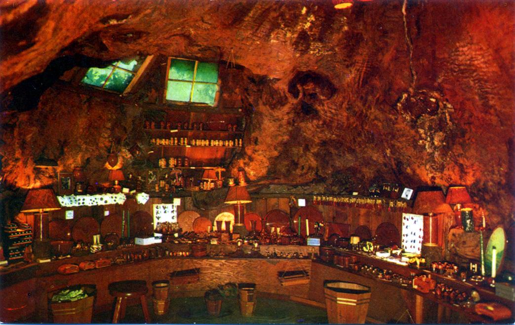 (Closed) Eternal Tree House Cafe Pet Policy