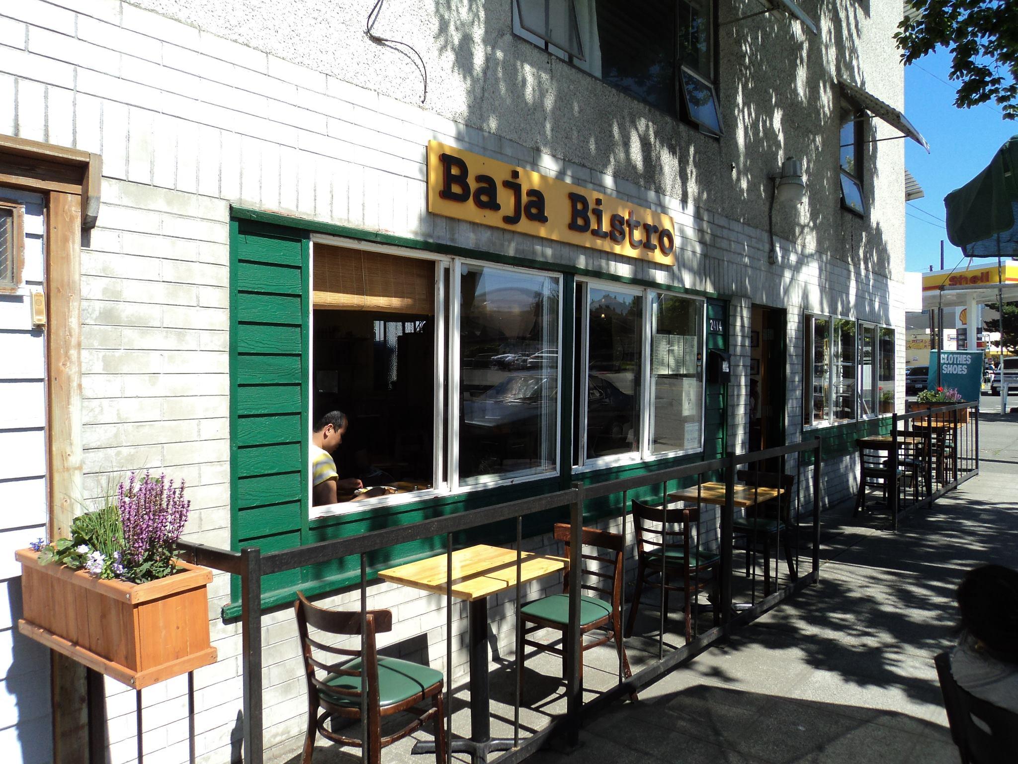 (Closed) Baja Bistro Pet Policy