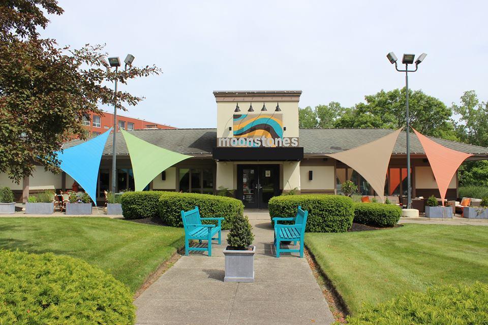 Dog Friendly Restaurants in Chelmsford, MA - BringFido