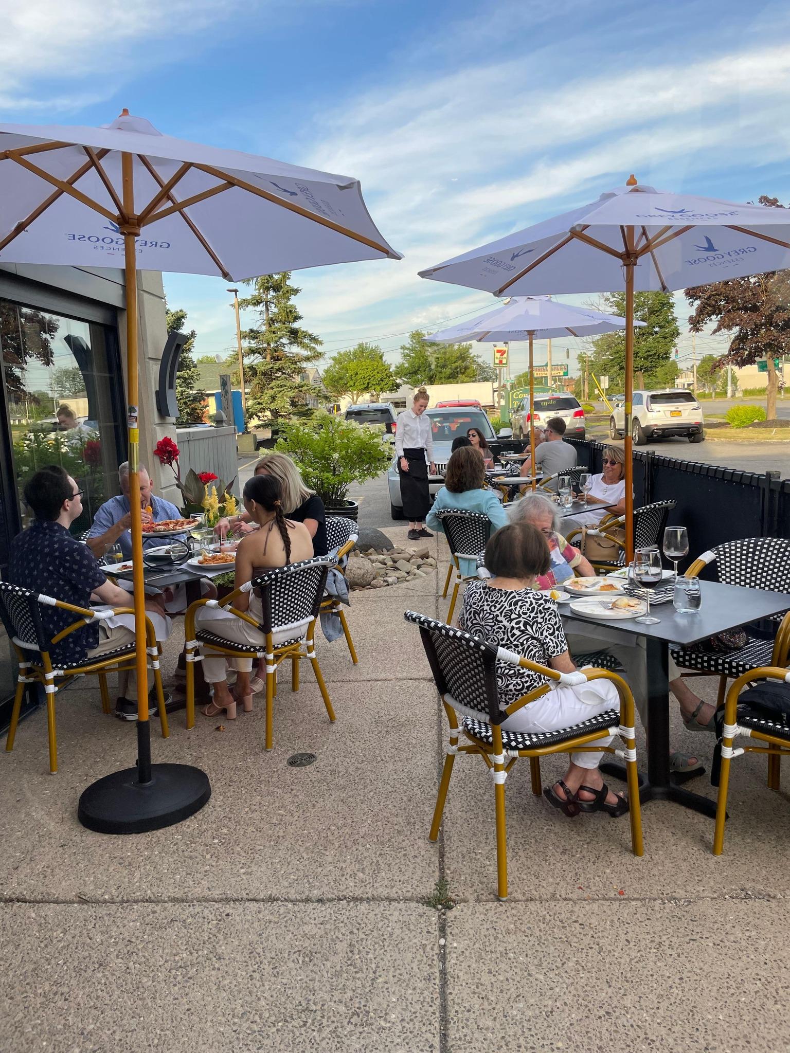 800 Maple Pet Policy