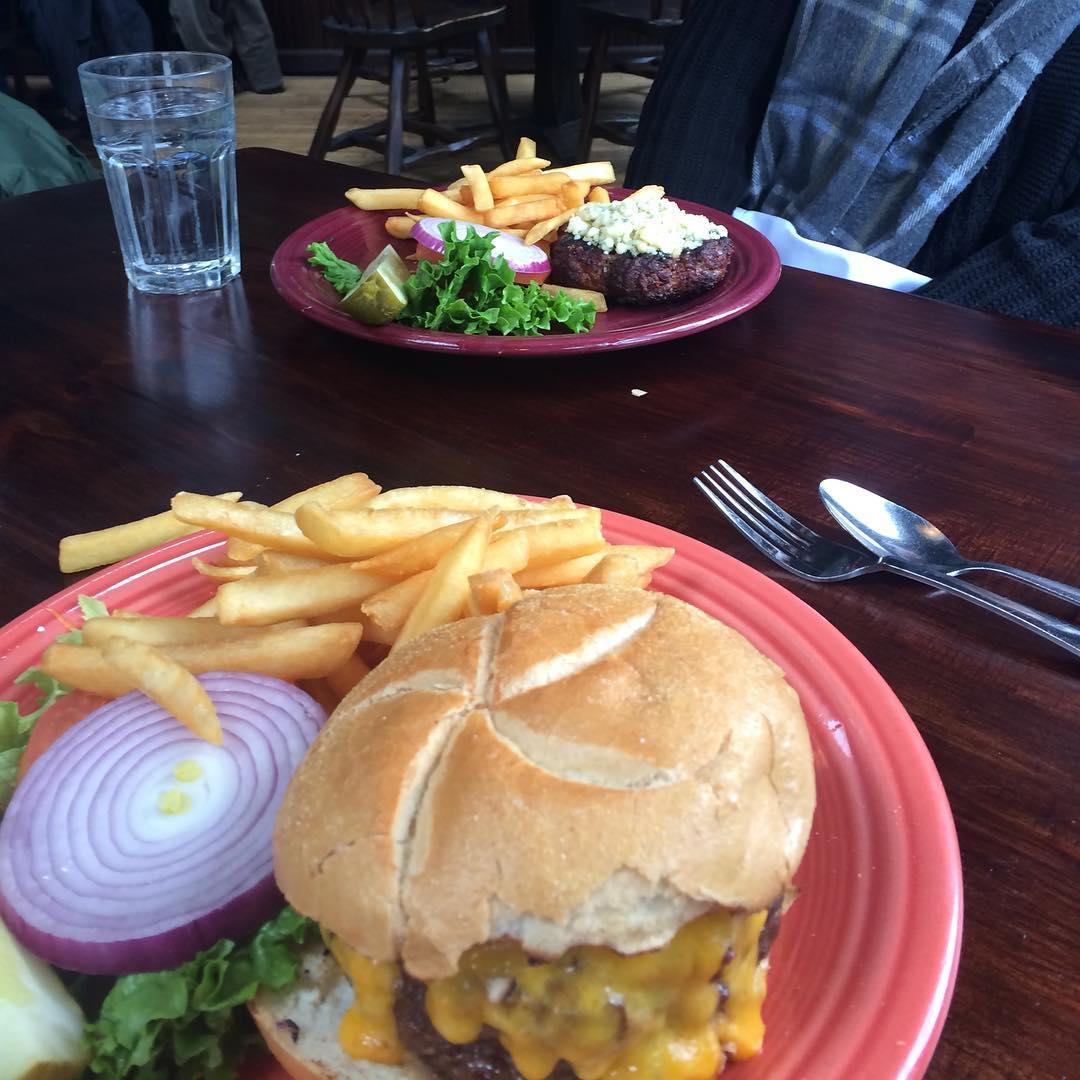 Bull's Bridge Inn Is Pet Friendly