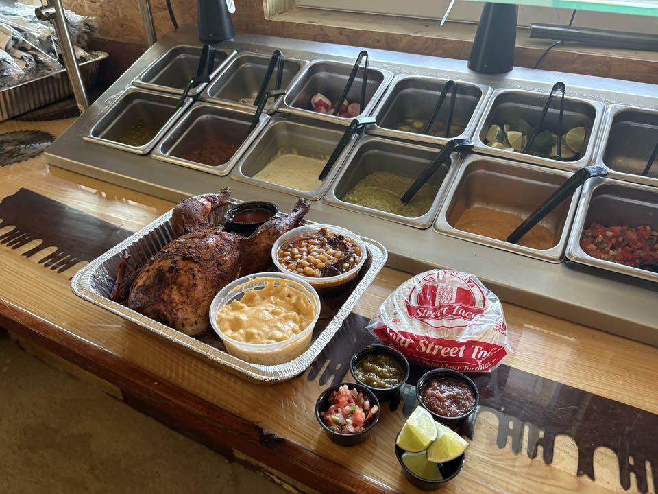 Tommy's BBQ Pet Policy