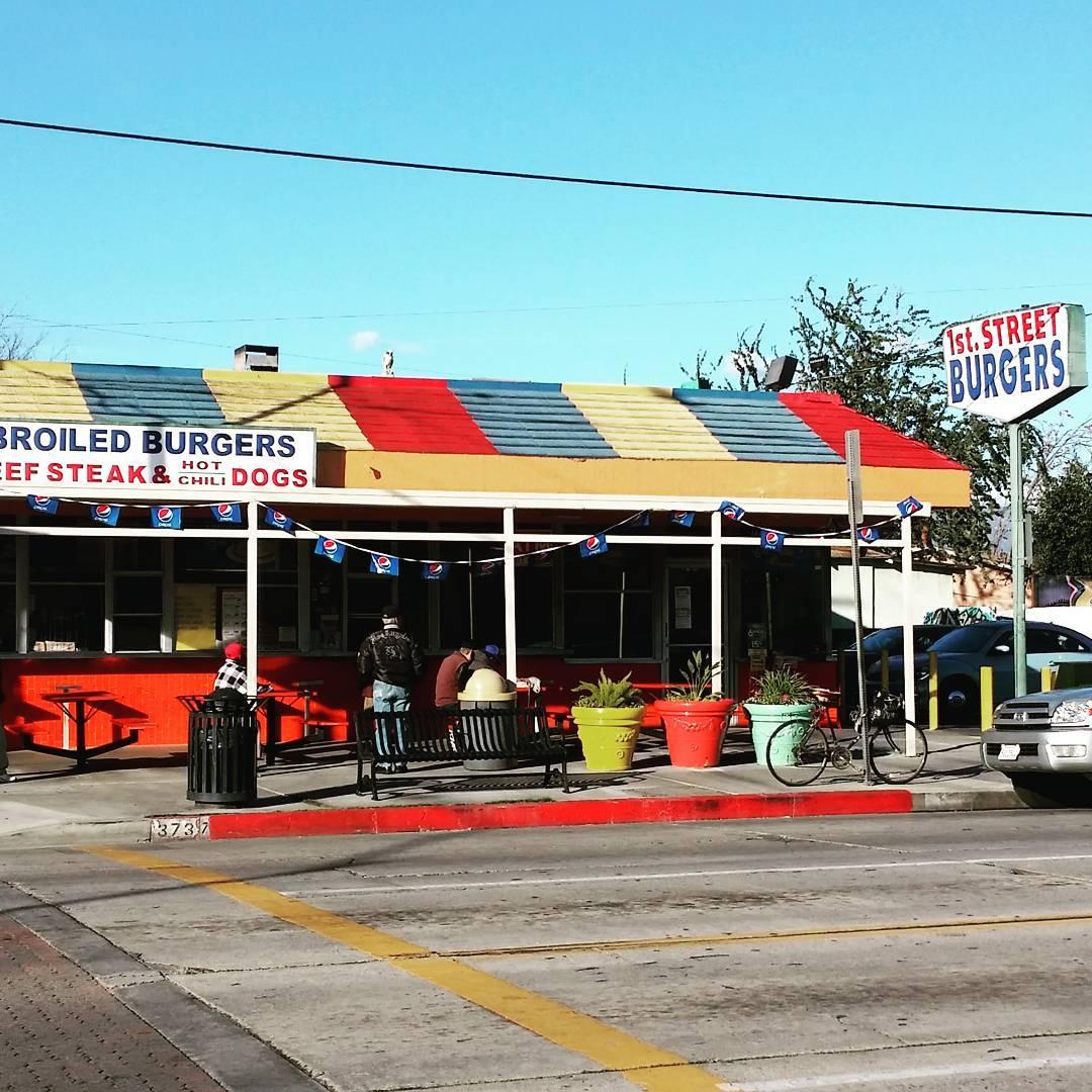 First Street Burgers Pet Policy