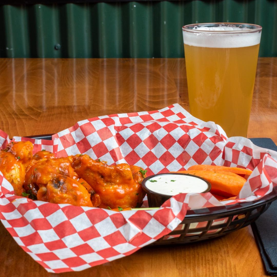 Red Wheel Bar & Grill Pet Policy