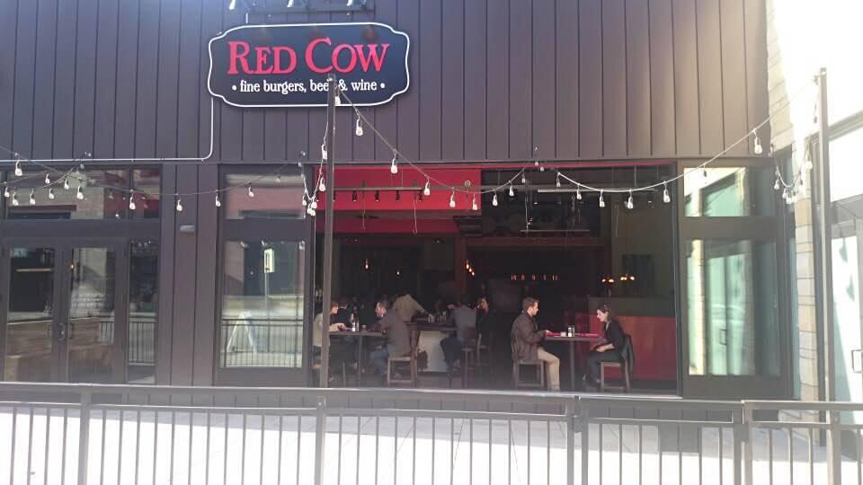 Red Cow Restaurant & Bar - North Loop Pet Policy