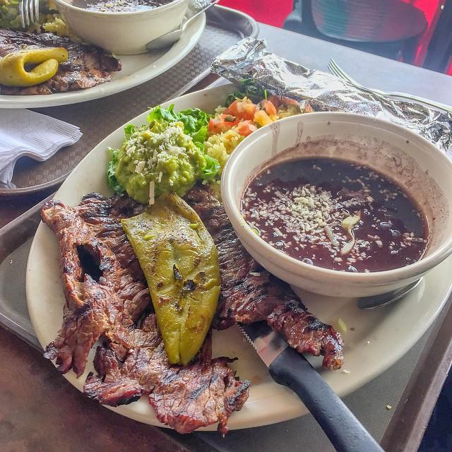 Senor Sol Pet Policy